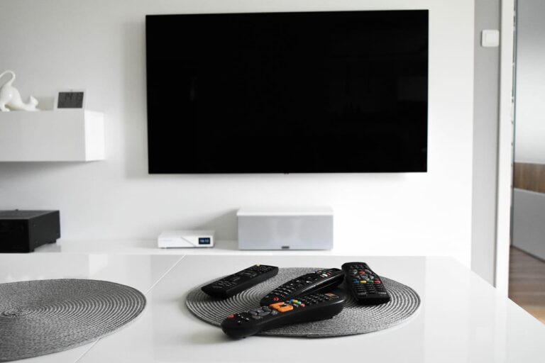 How to Fix LG OLED Screen Burn-In (And Prevent It From Coming Back ...