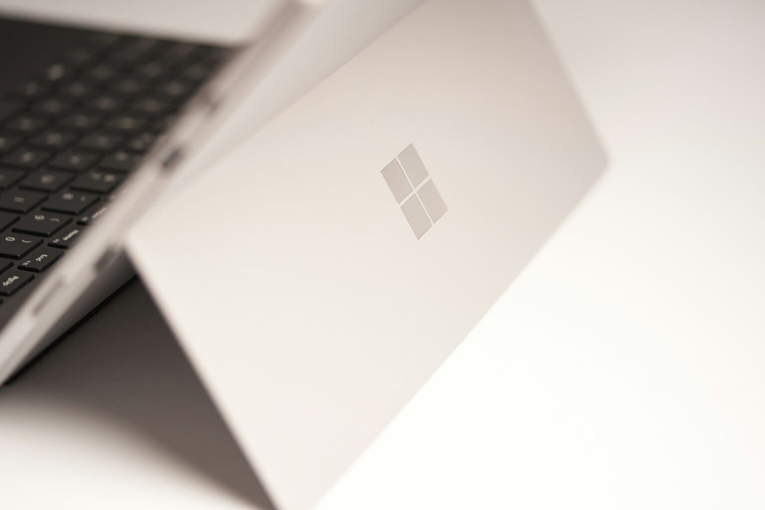 Microsoft Surface Fingerprint Not Working (Causes & Solutions ...